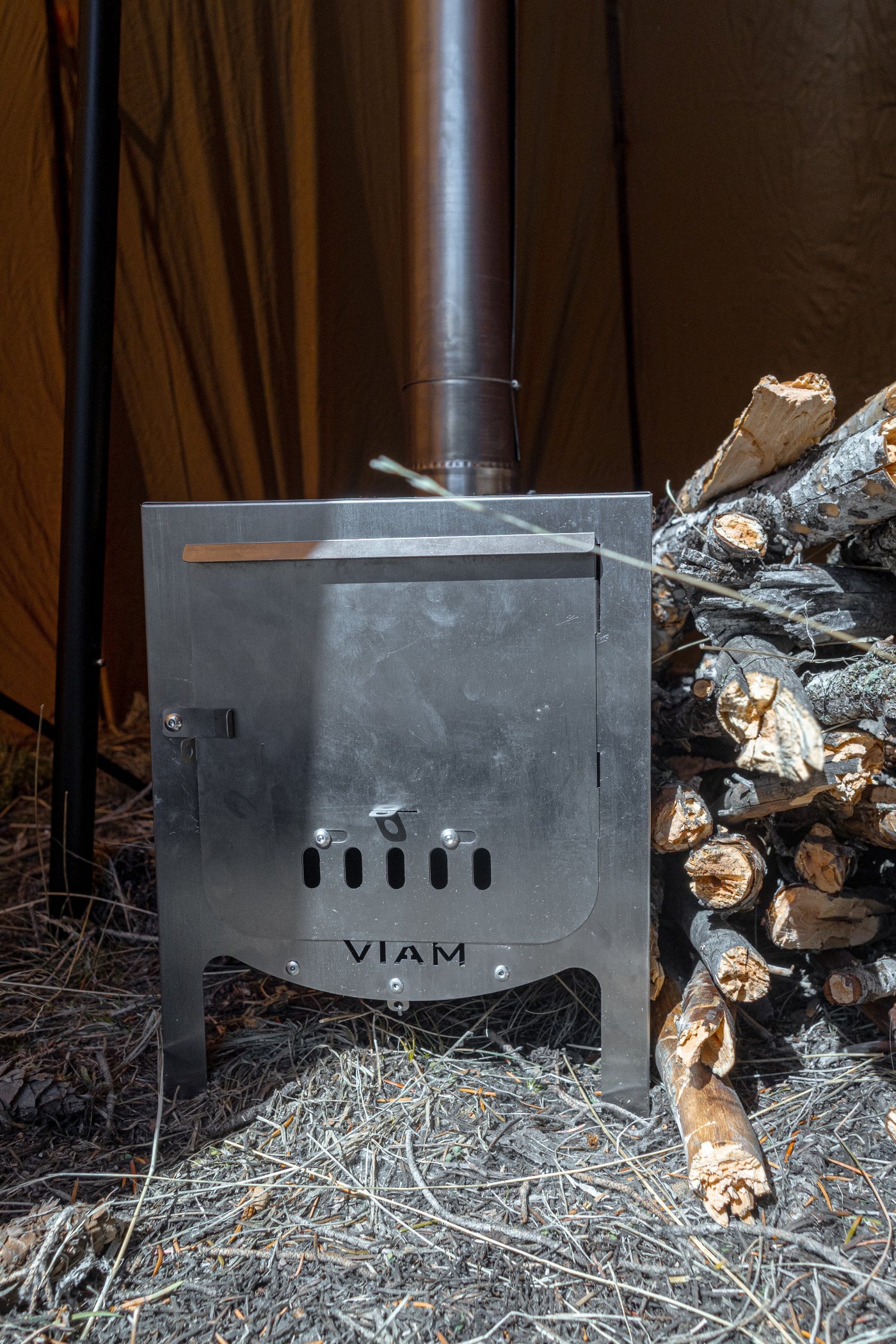 VIAM Outdoors™ “Loco” Titanium Stove